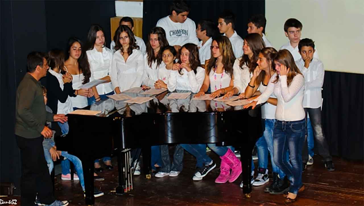 Η Εκδήλωση για την 28η Οκτωβρίου (VIDEO-PICS) (2011) - 1ο ΓΥΜΝΑΣΙΟ ...